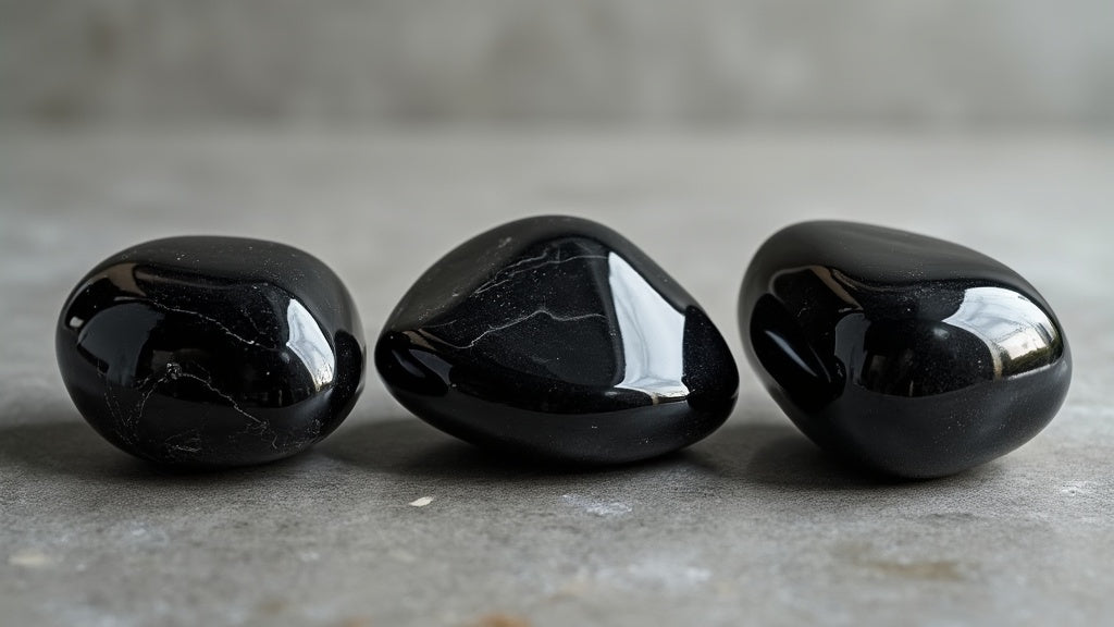 Obsidienne Noire — Vertus, Propriétés et Bienfaits en Lithothérapie
